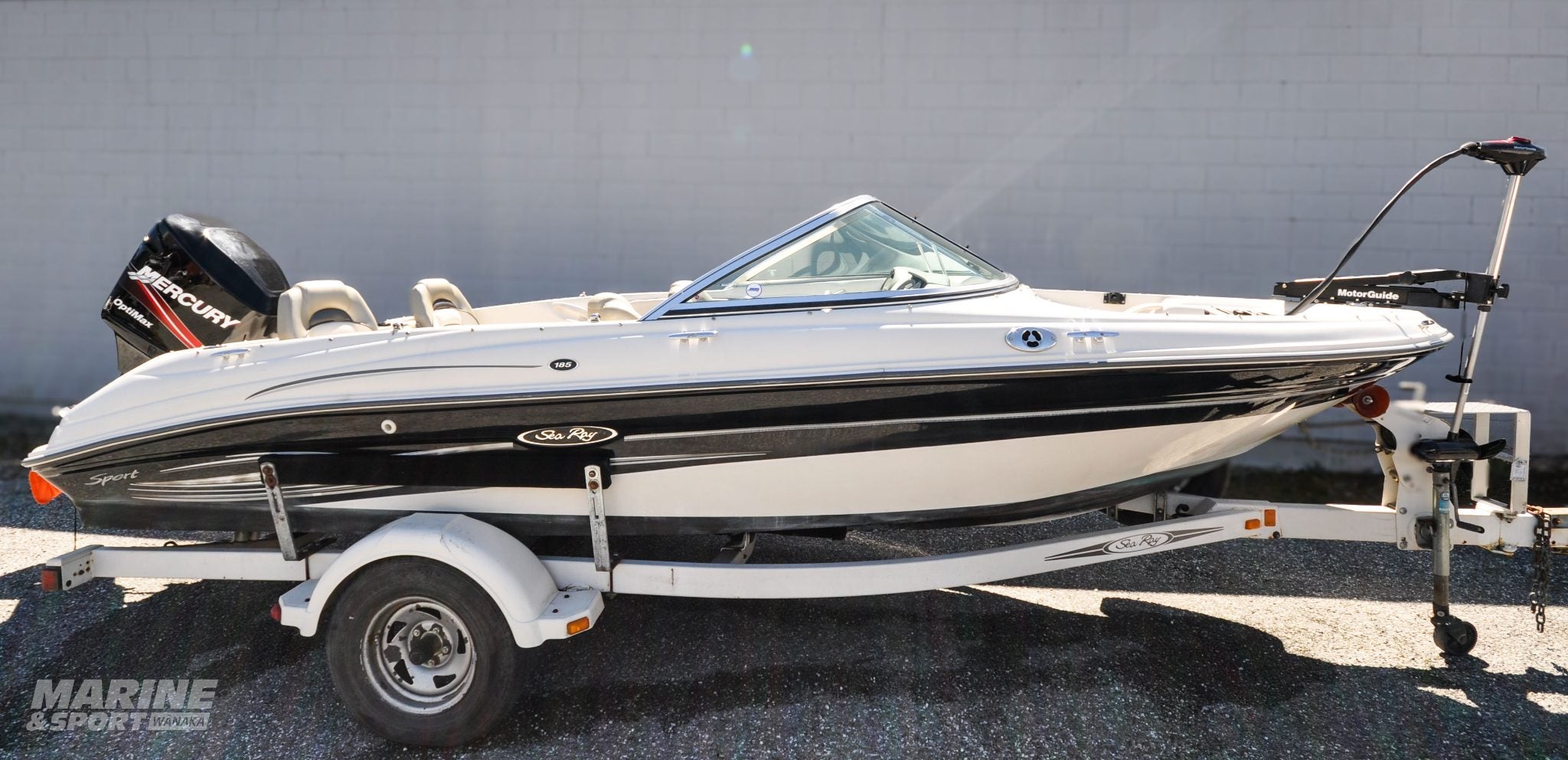 Sea Ray 185 Bowrider - Loaded with Extras – Marine & Sport Wānaka